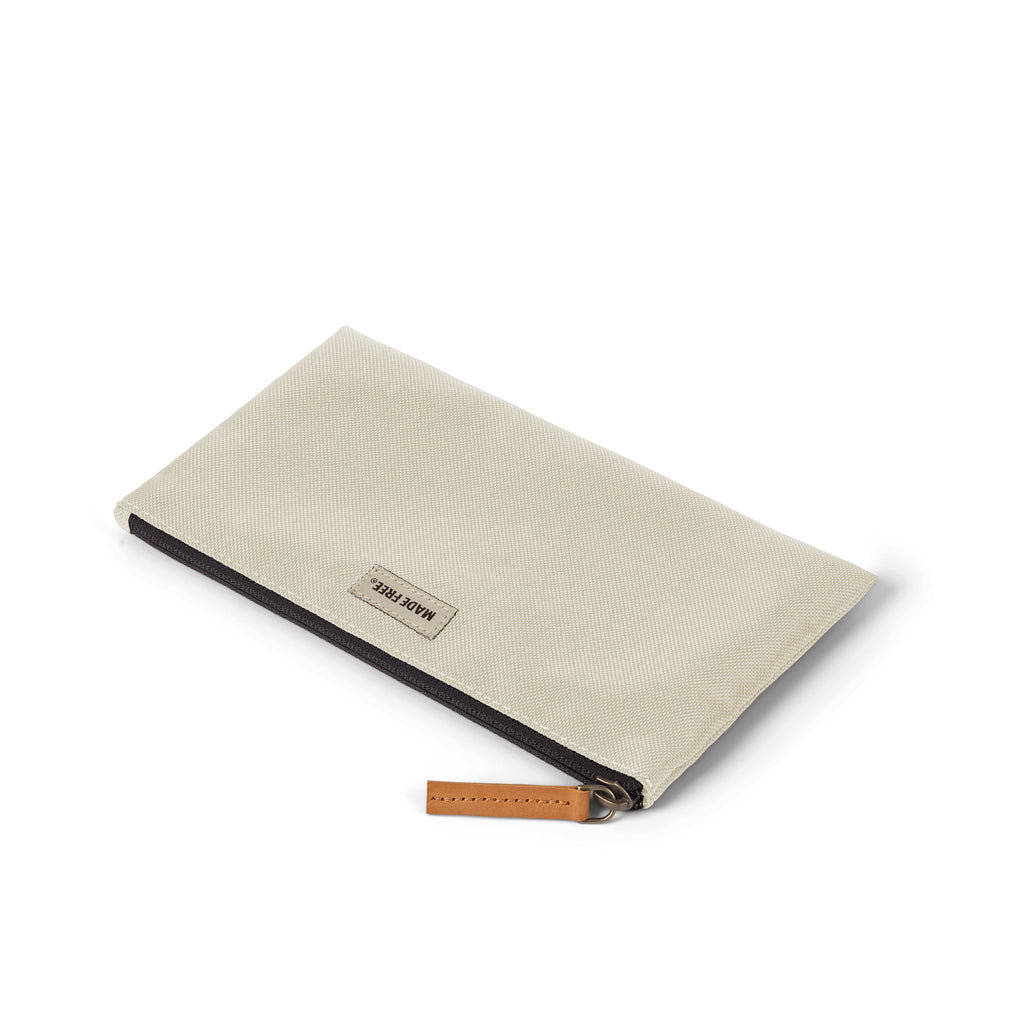 Adventure Pouch AW Sand – MADE FREE®